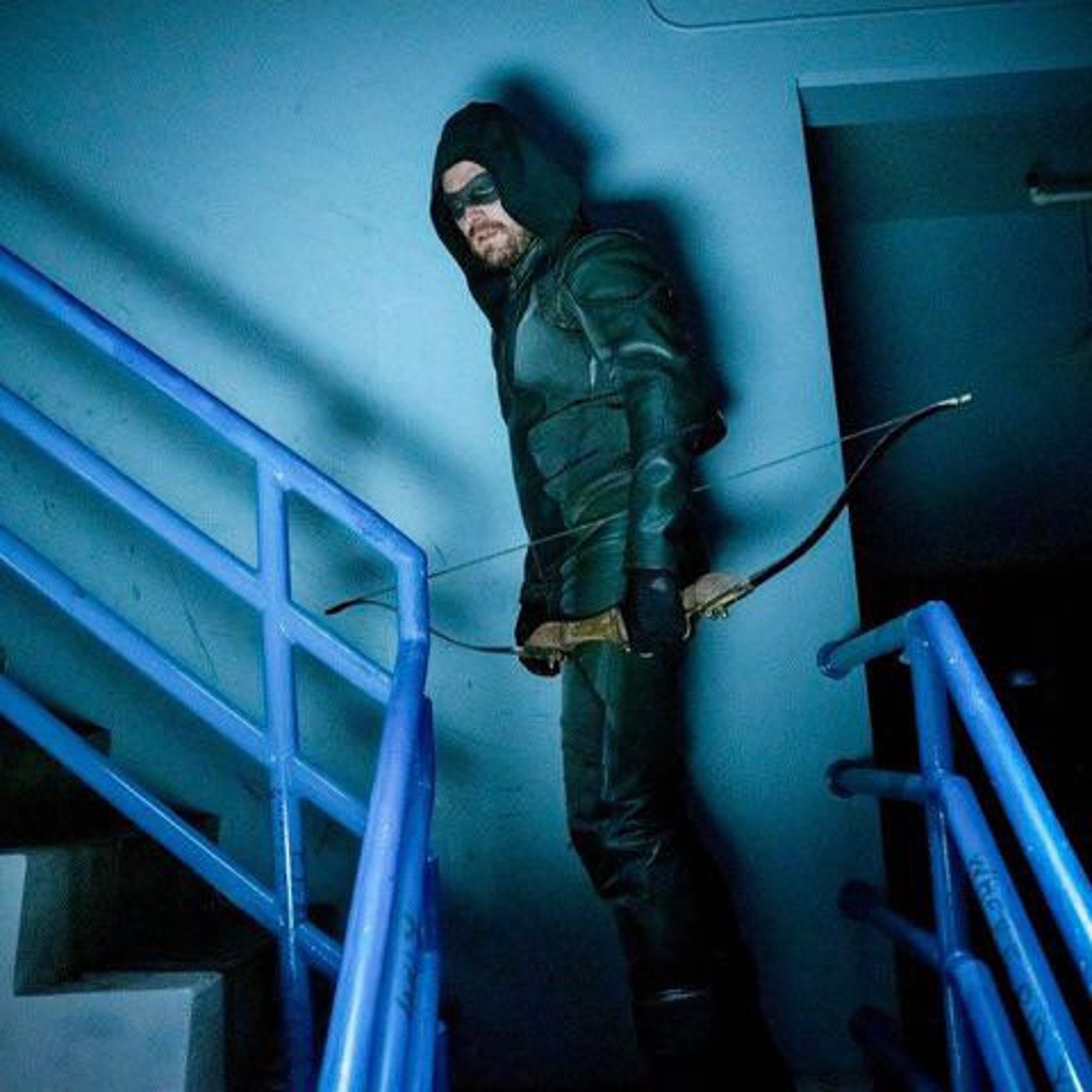 Arrow Season 1: Oliver Queen/green Arrow Bow Replica - Etsy