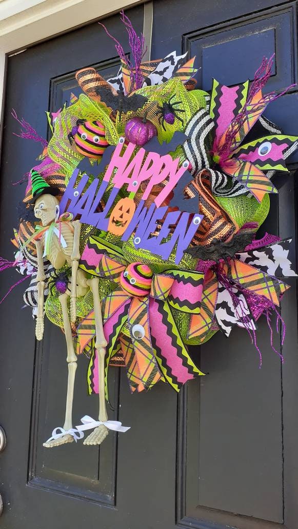 Halloween wreath skeleton wreath spooky decor bright | Etsy