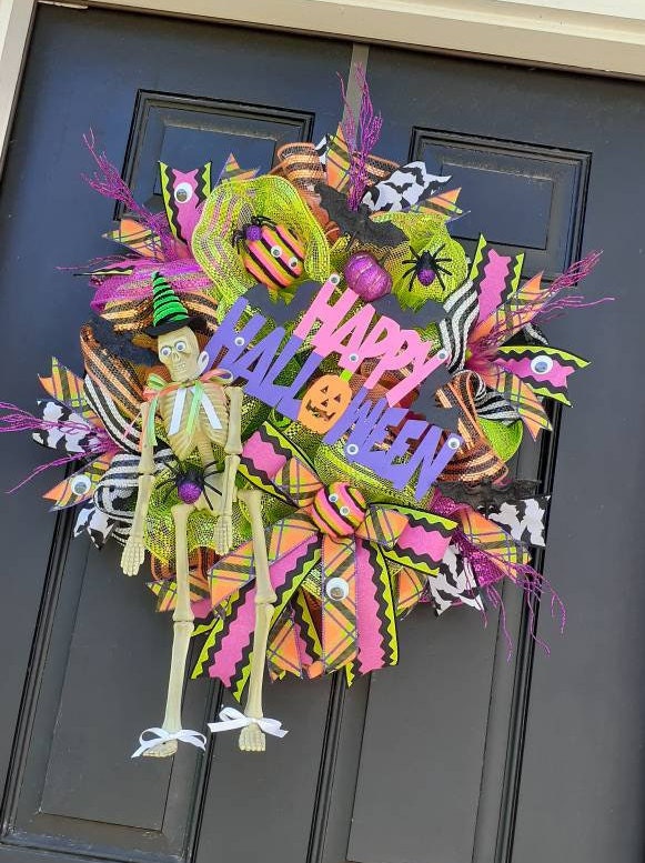 Halloween wreath skeleton wreath spooky decor bright | Etsy
