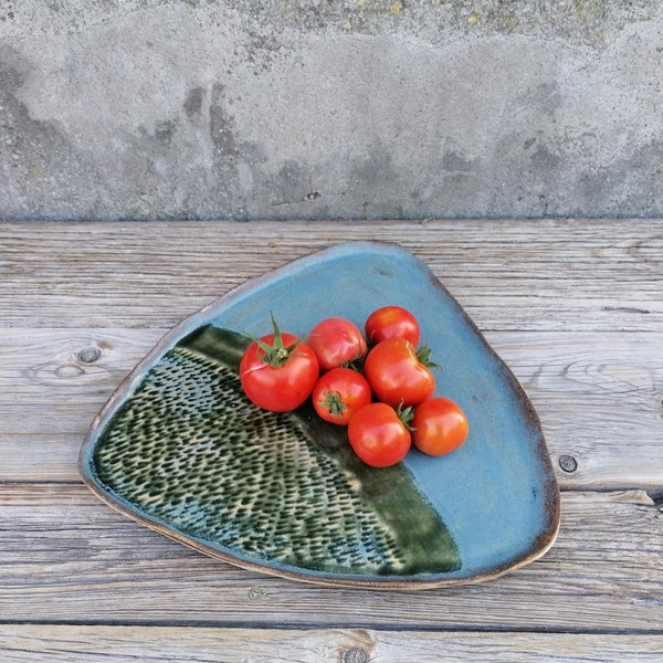 Triangular Plates - Etsy