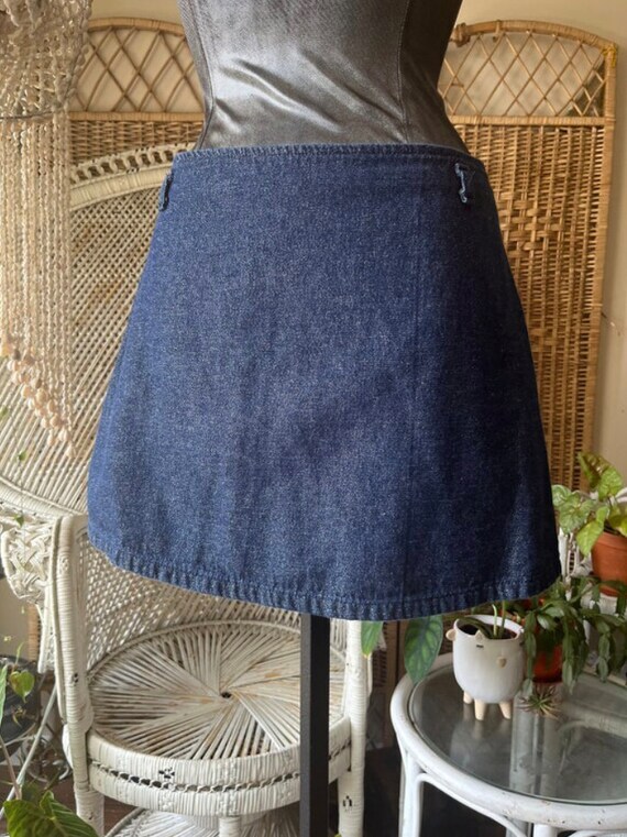 Shimmery Silver Fredricks of Hollywood Jean Skirt // … - Gem