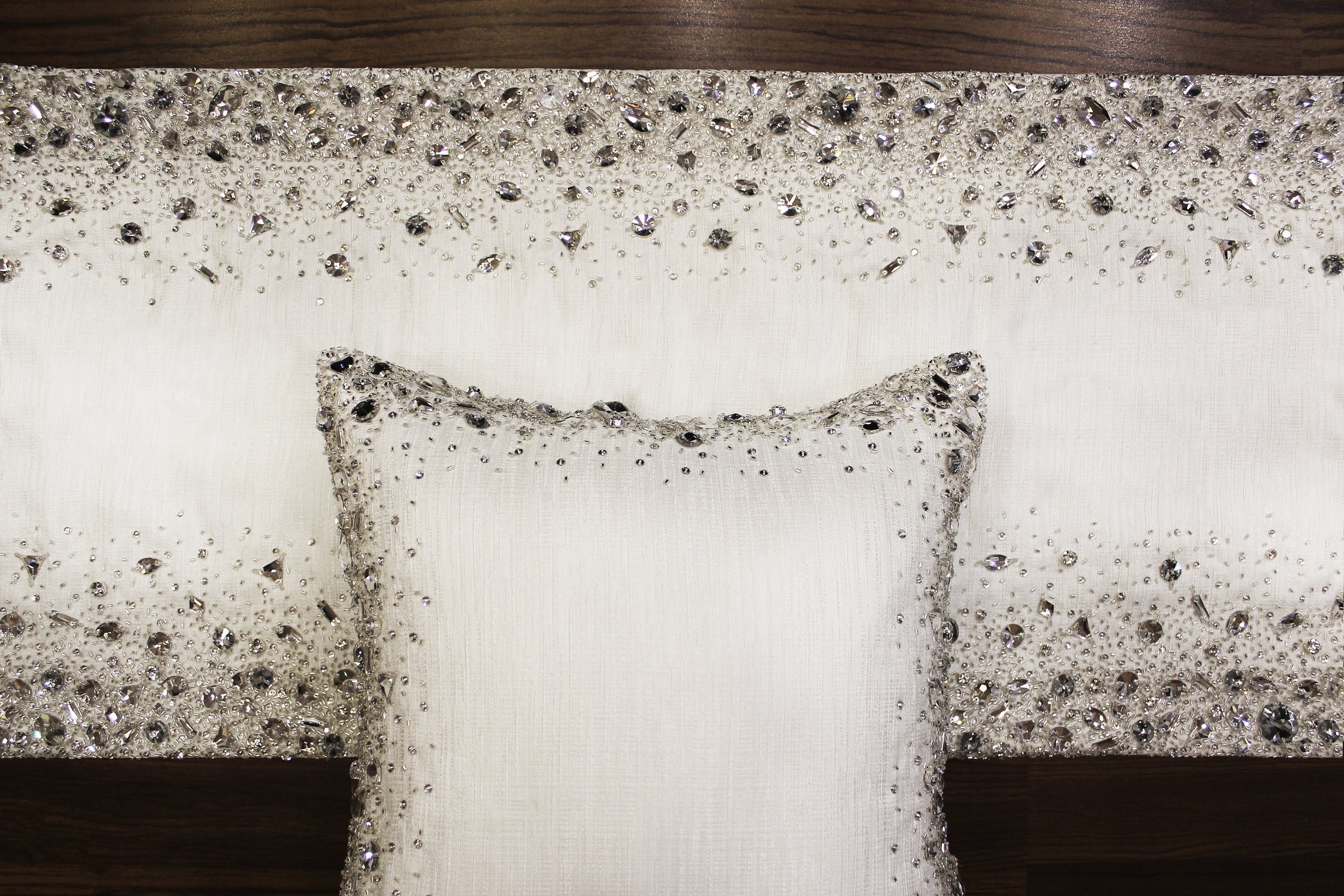 White Silver Bling Bed Runner Set 53 X 18 Luxury - Etsy