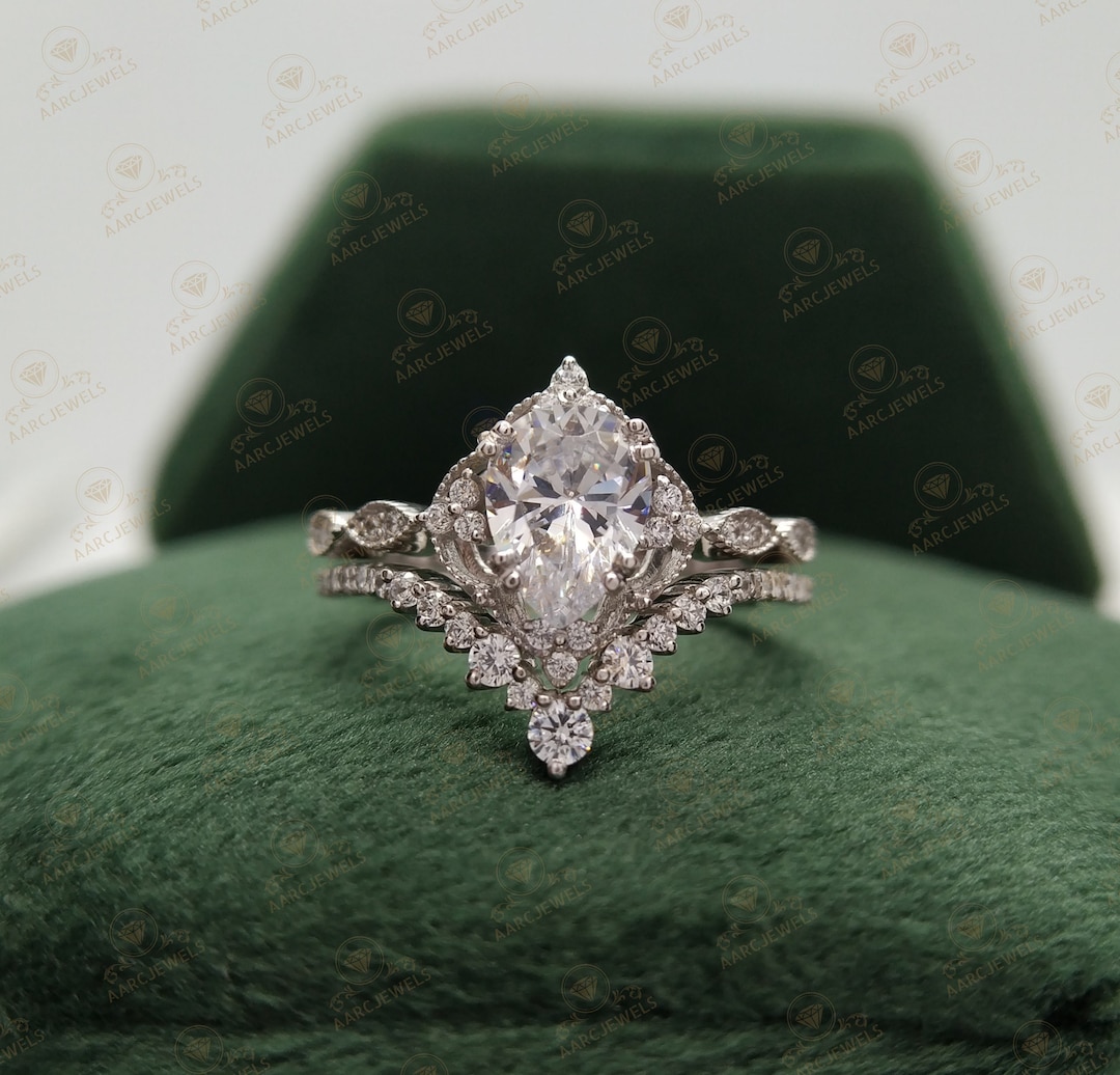 Vintage Art Deco Wedding Ring Sets, 2.00 Ct White Pear Cut Diamond ...