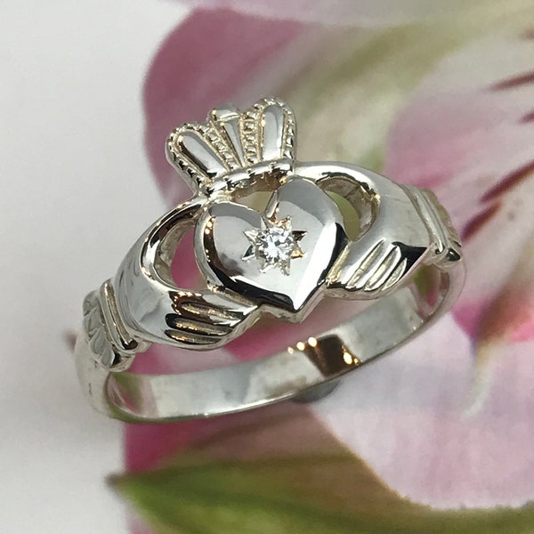 Irish Claddagh Ring - Etsy