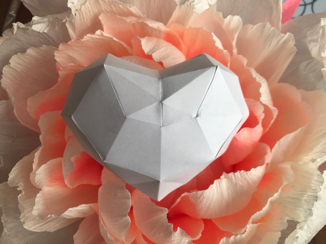 Papercraft Heart, 3D Paper Model. Build Your Own Low Poly Paper ...