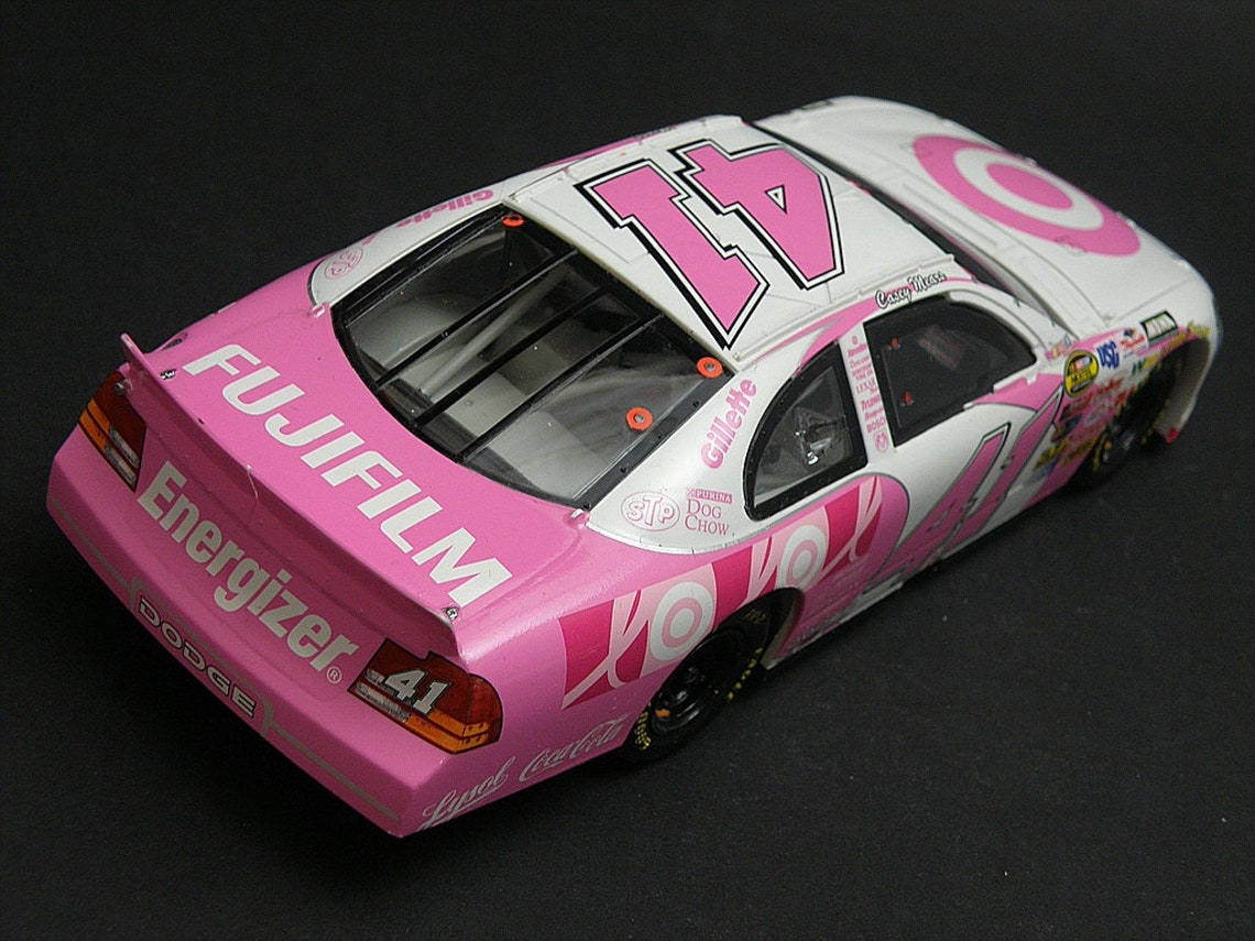 1/24 Scale Built #41 Target Breast Cancer * CASEY MEARS * 2004 DODGE ...