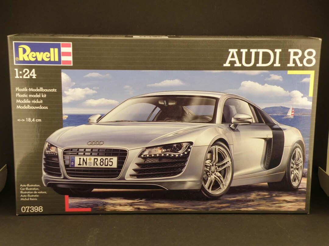 Audi R8 - Unbuilt Kit Scale 1/24 - Kit, Model Car, Classic, Rare, Full ...