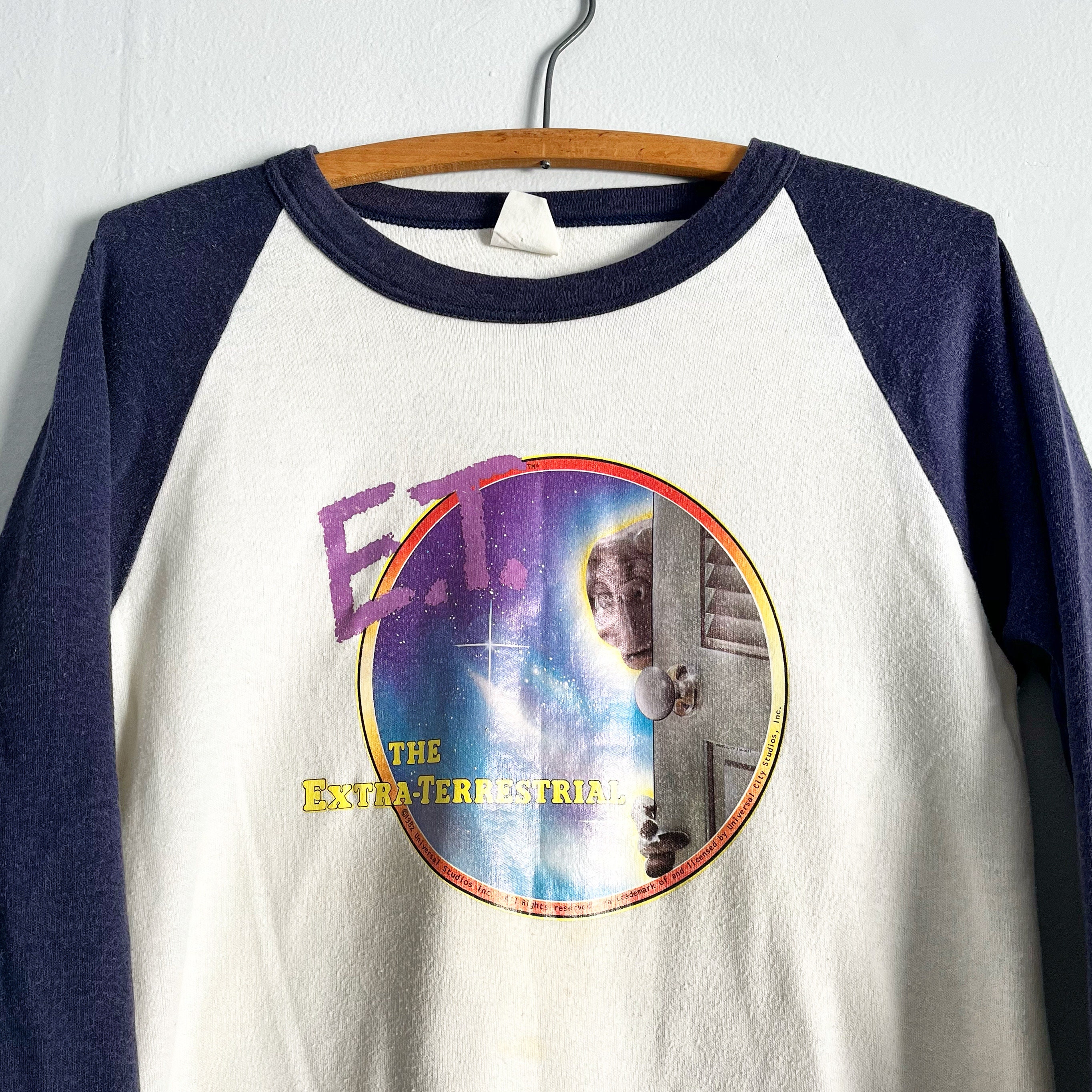 Vintage 80s ET Extra Terrestrial Movie Promo T Shirt Raglan Vintage 80s ET Extra Terrestrial Movie Promo T Shirt Raglan