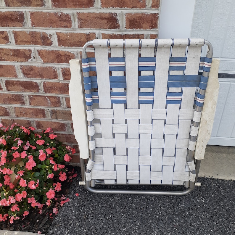 Vintage Folding Webbed Chaise Lounge Chair Aluminum Frame Red White ...