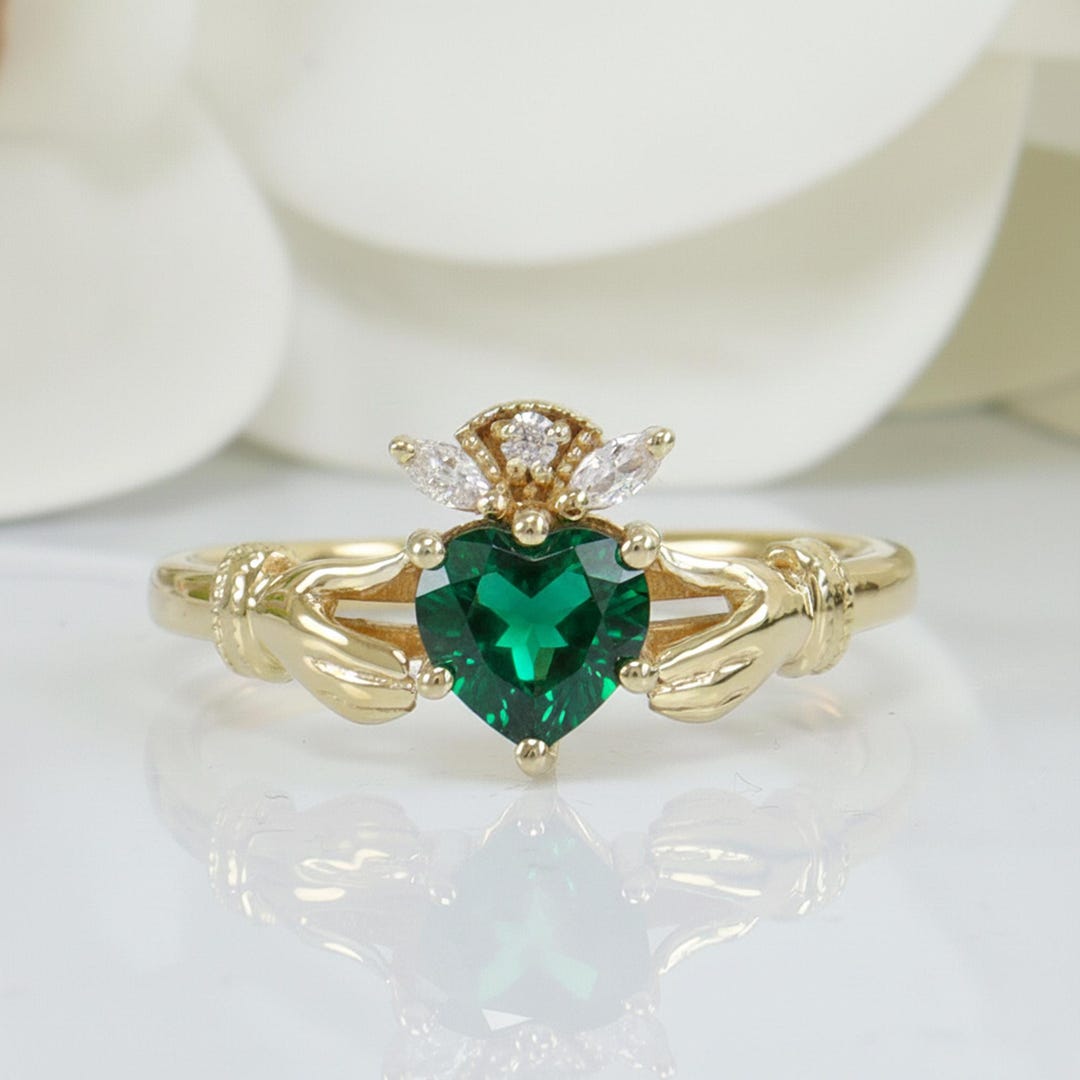 6mm Heart Shape Claddagh Emerald Wedding Anniversary Ring, Filigree ...