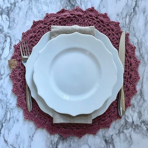 Crochet Plate Charger/ Handmaid Dinning Charger/ Round Place Setting ...