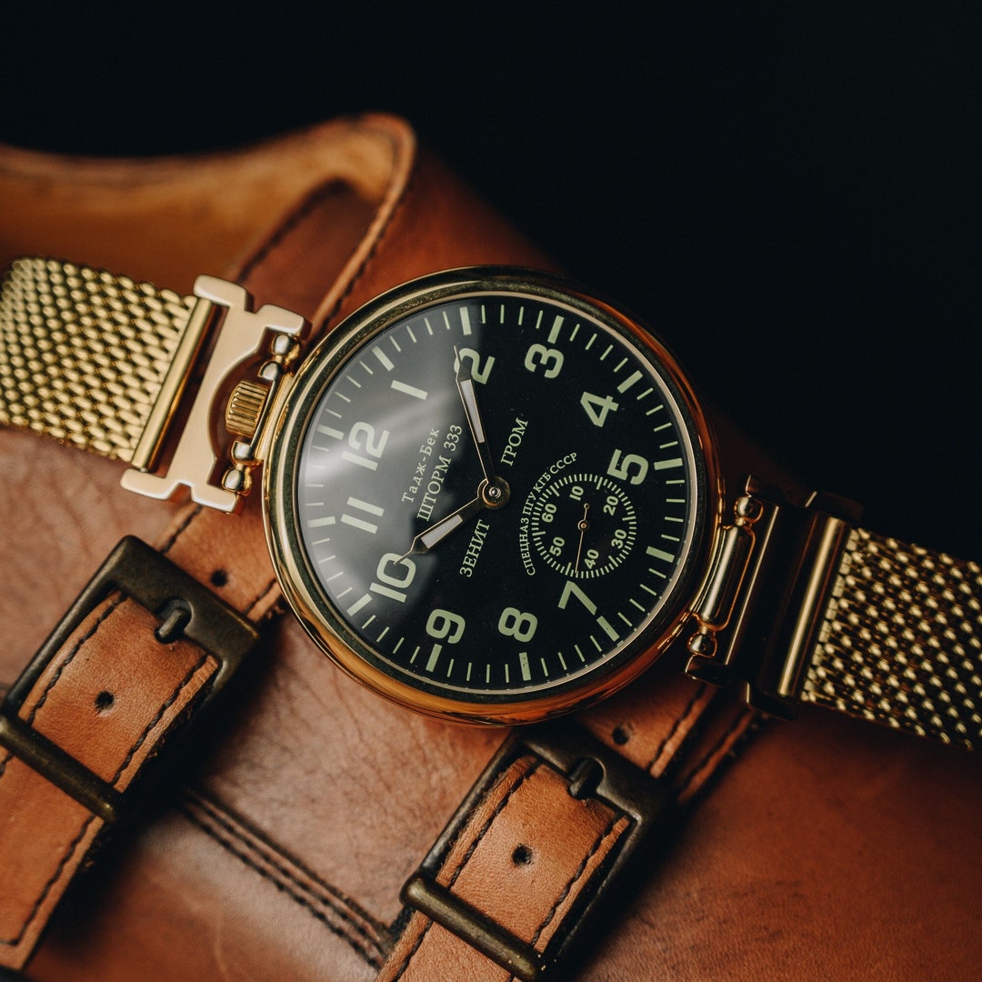 Large Vintage Mens Watches Molnija storm 333. - Etsy