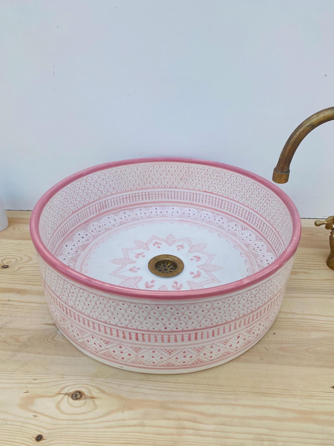 Soft Blush Pink Wash Basin With Hand-painted Detailing for Modern ...