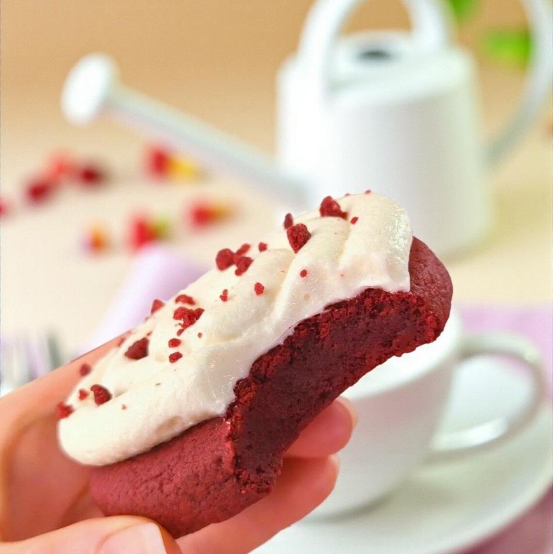 Red Velvet Crumble Shortbread Cookies: Cream Cheese Frosted-gluten Free ...