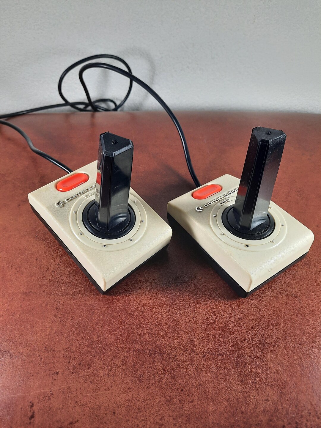 Set Van 2 Vintage Originele Commodore Game Controllers - Etsy