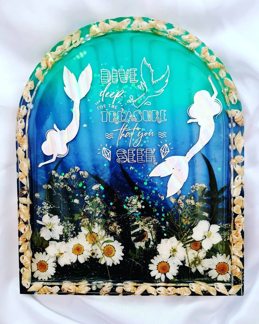 Mermaid large resin tray. Handmade Measures 20x25cm. Handmade large ...
