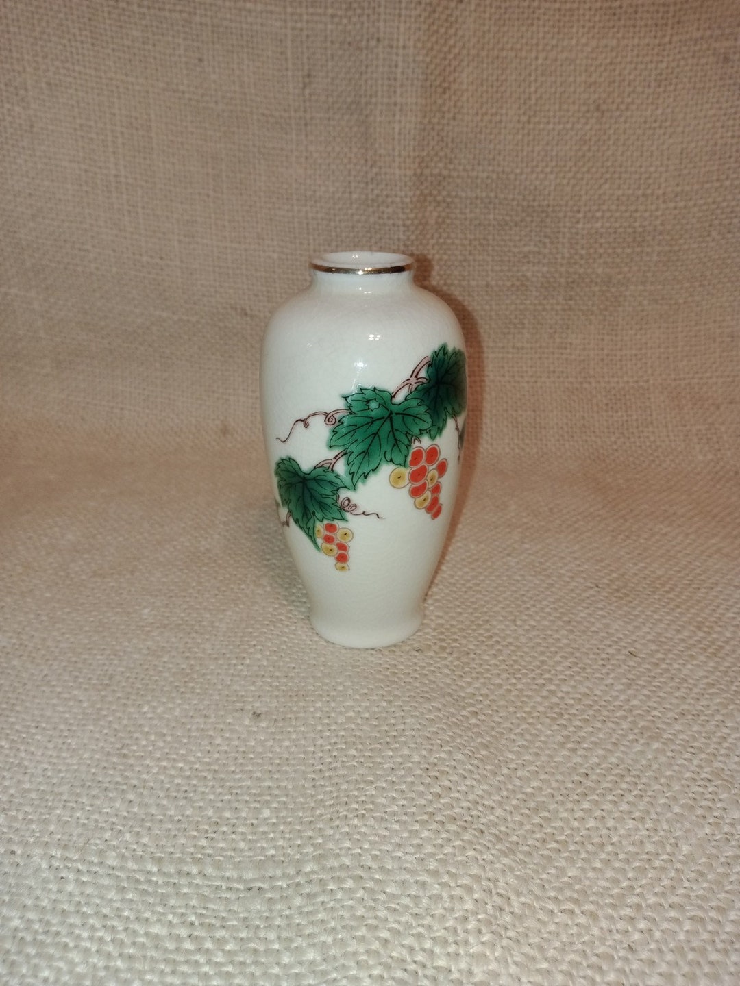 Homco Japan Small Bud Vase With Grape Leaves and Grapes - Gold Rim ...