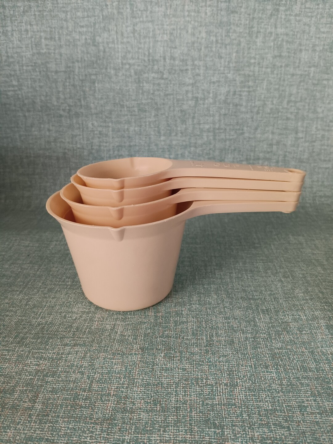 1970s Foley Beige Stackable Measuring Cups Click Together Handles USA ...