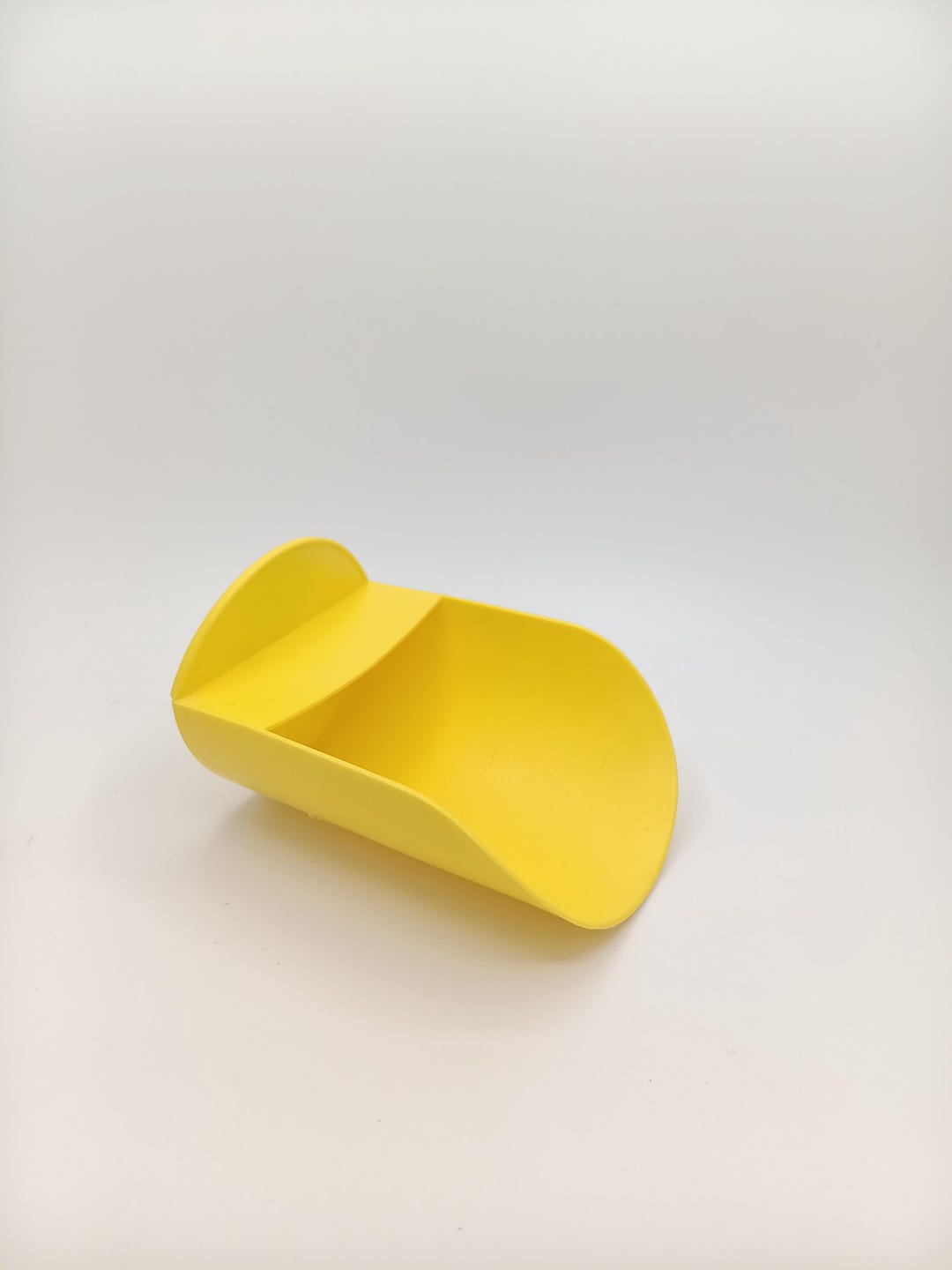 Vintage Tupperware Rocker Scoops Yellow Flour Scoop Sugar Scoop No 292 ...