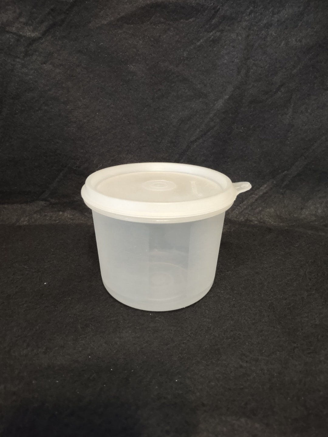 Small Round Tupperware With Lid - Vintage Tupperware Container - No ...