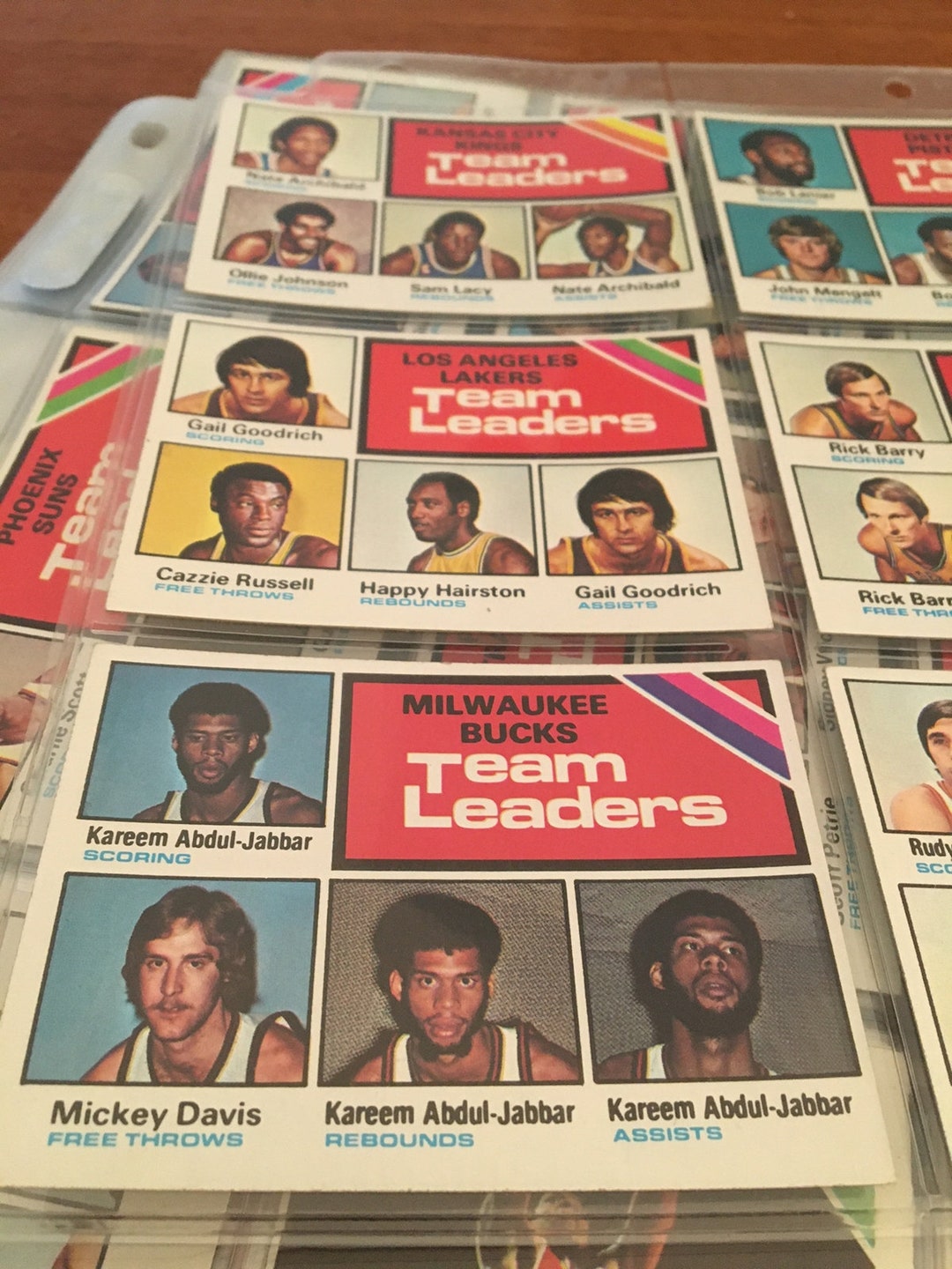 1975 Topps Basketball Cards Lot of 310 - Rookie Cards of Moses Malone ...