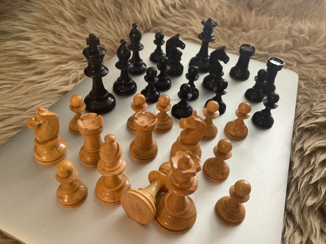 Vintage Traditional Wooden Chess Set - Etsy