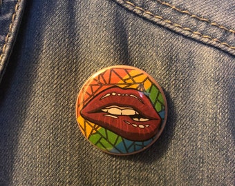 Lips pin | Etsy
