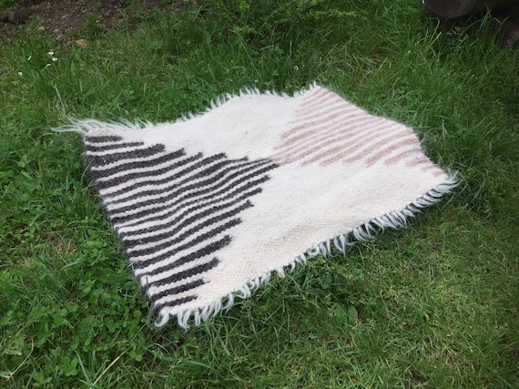 Little Wool Rug Throw Carpet Rug for Animals Natural Rug Beige - Etsy