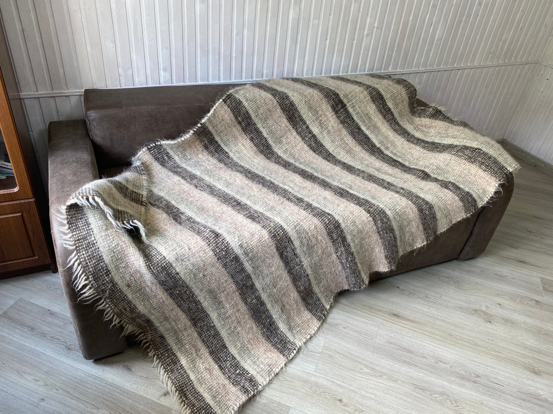 Handwoven Wool Blanket, Queen Size, Striped Beige, Ukrainian Made - Etsy