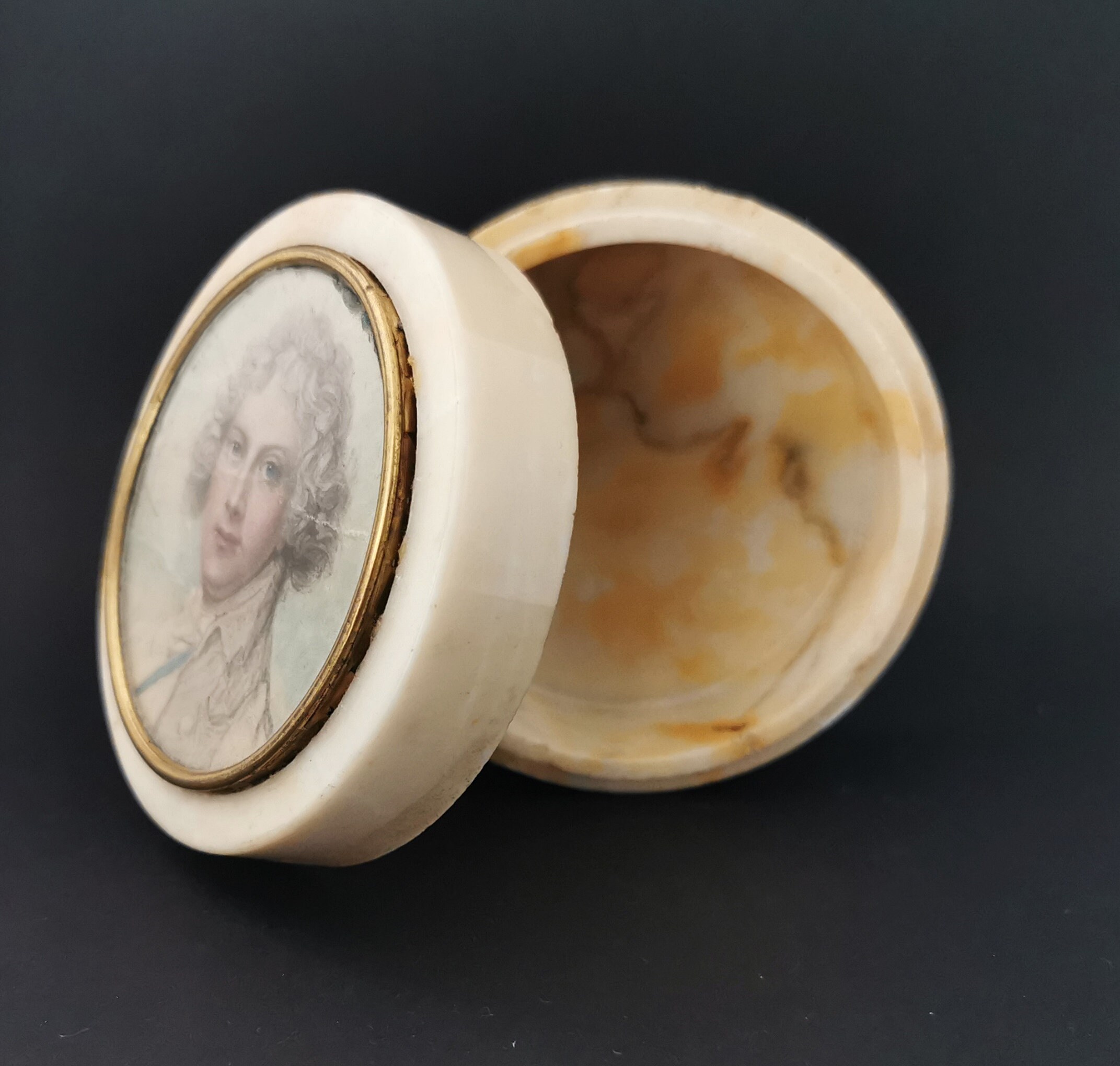 Vintage Italian Alabaster Box | Etsy