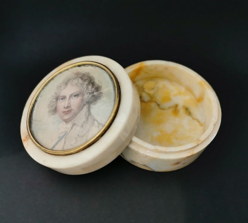 Vintage Italian Alabaster Box - Etsy