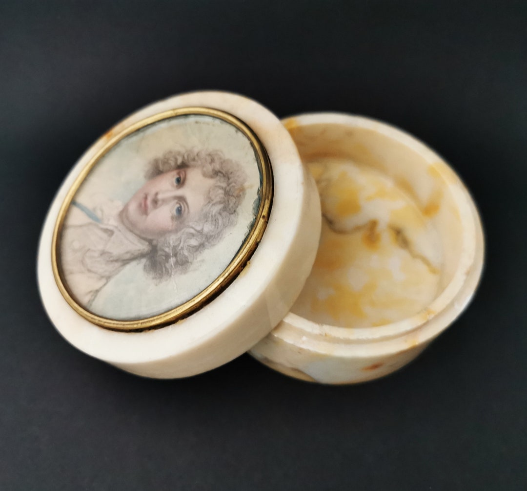 Vintage Italian Alabaster Box - Etsy