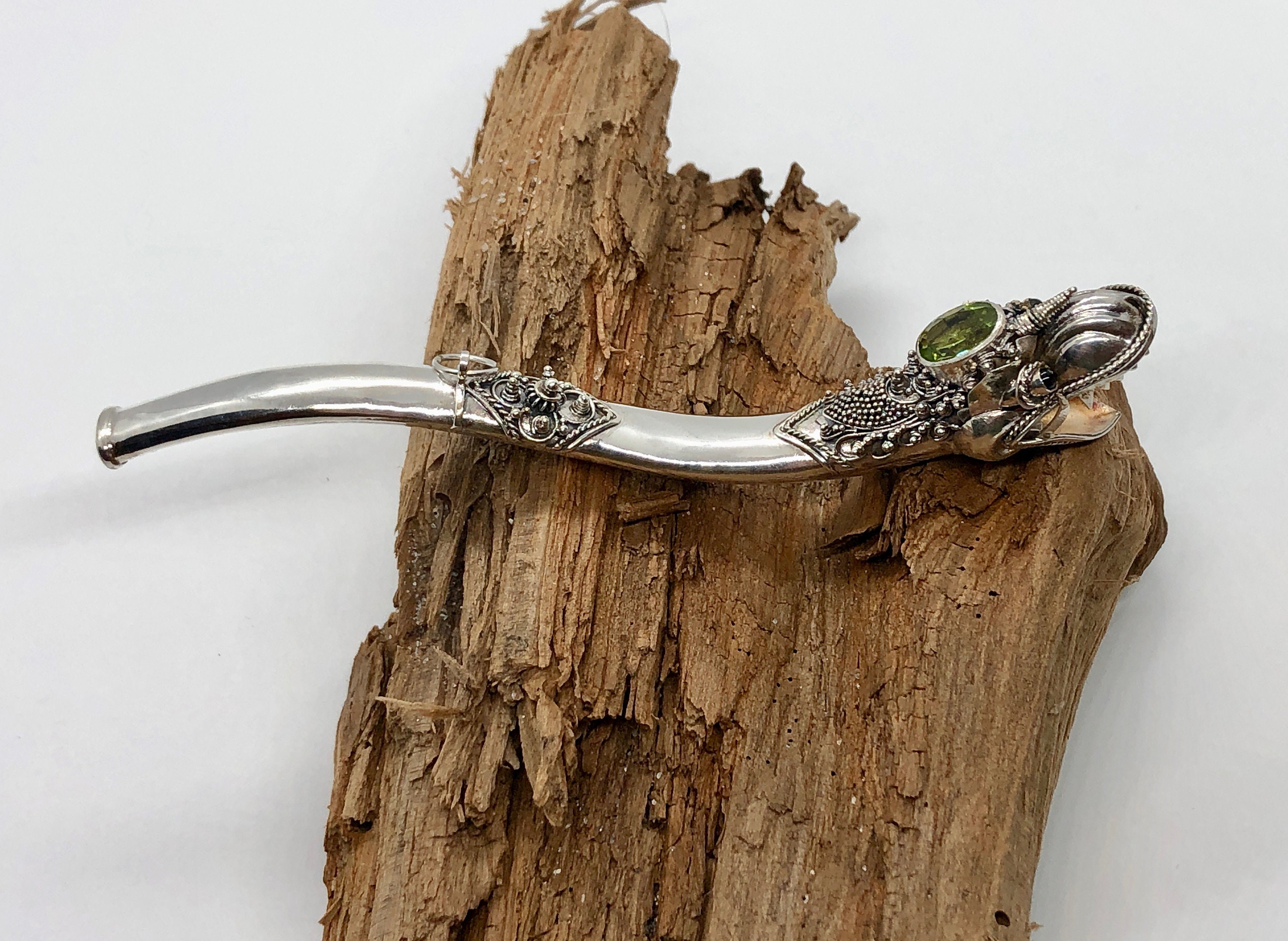 Metal Dragon Pipe