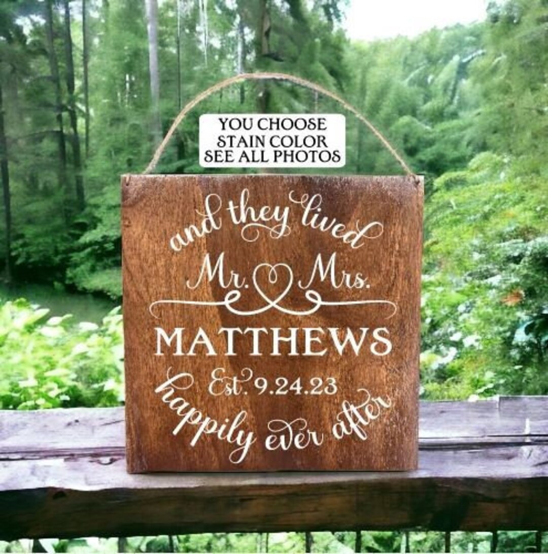 Mr and Mrs Wedding Sign, Wedding Gifts for the Couple Unique, Mr & Mrs ...