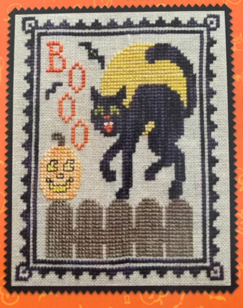 WAXING MOON DESIGNS halloween Critter Trio Counted | Etsy