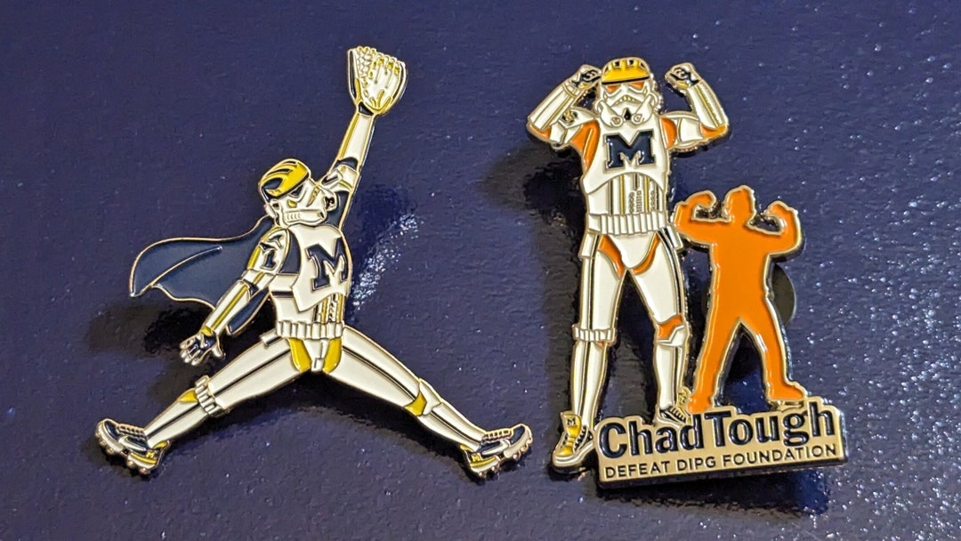 University of Michigan Wolverines Baseball/softball Jump Trooper Pin ...