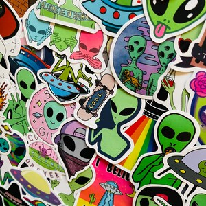 25/50 Vinyl Funny Alien Stickers, Die Cut Decal Set, Waterproof ...