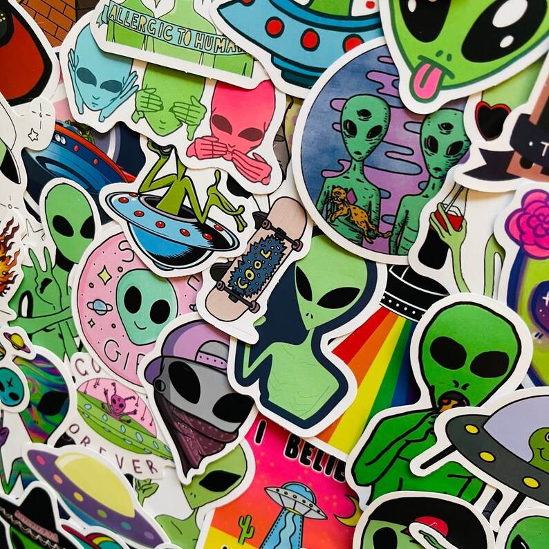 25/50 Vinyl Funny Alien Stickers Die Cut Decal Set - Etsy