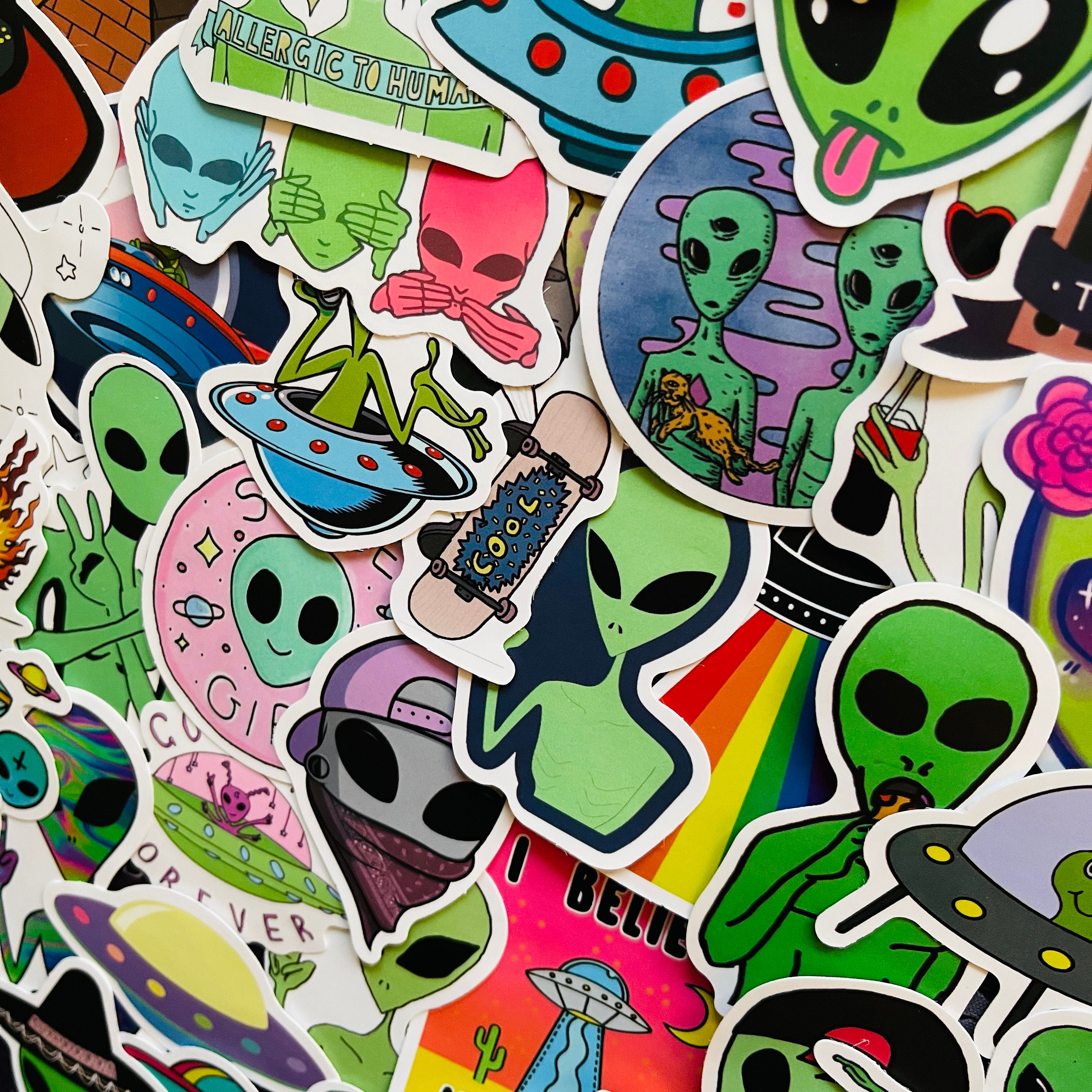 25/50 Vinyl Funny Alien Stickers Die Cut Decal Set - Etsy