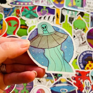 25/50 Vinyl Alien Stickers, Die Cut Decal Set, Waterproof Reusable, UFO ...