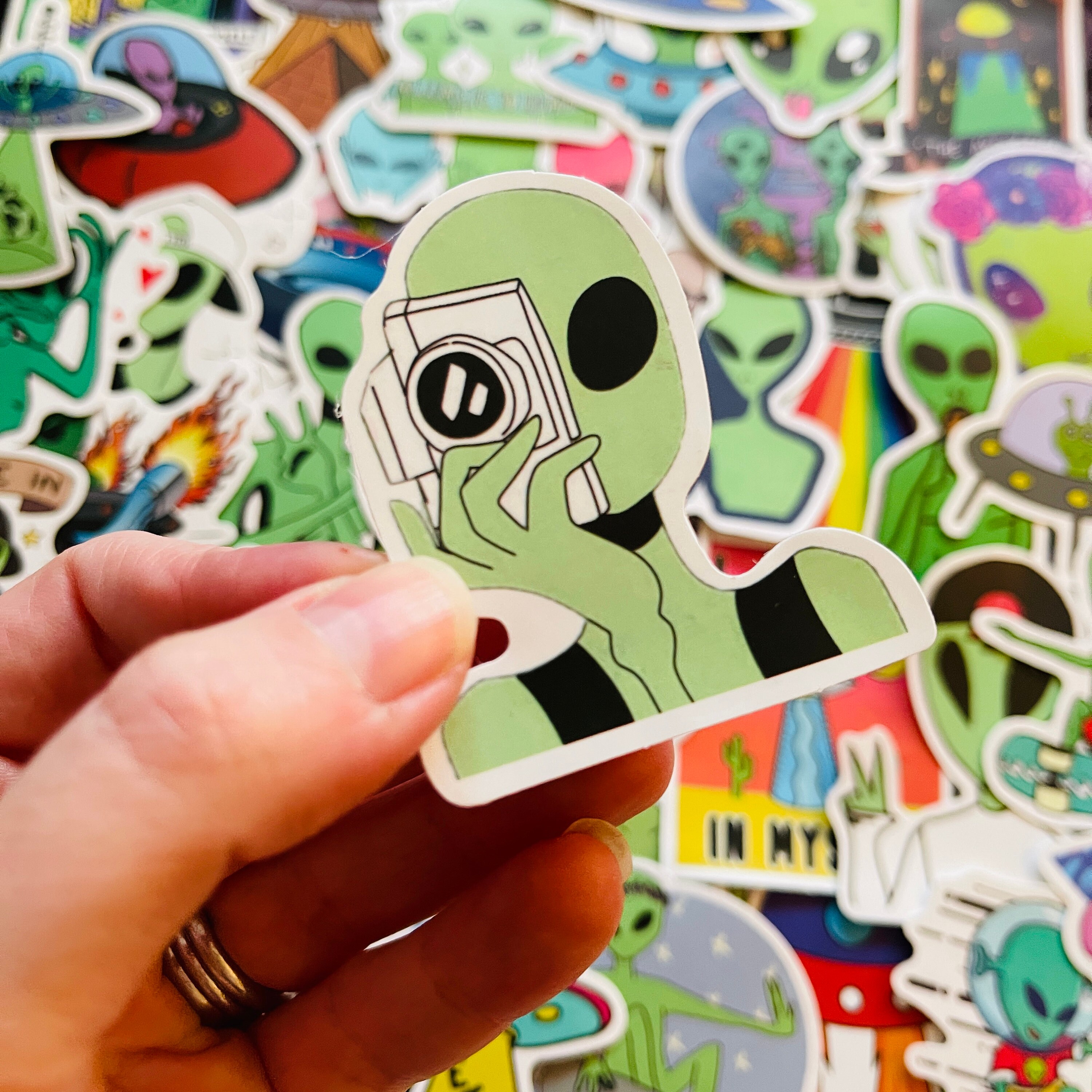 25/50 Vinyl Funny Alien Stickers Die Cut Decal Set | Etsy