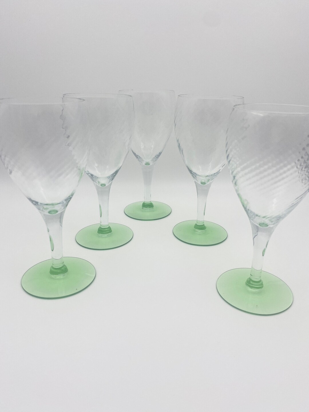Set of 5 Swirl Optic Wine Glasses - Etsy