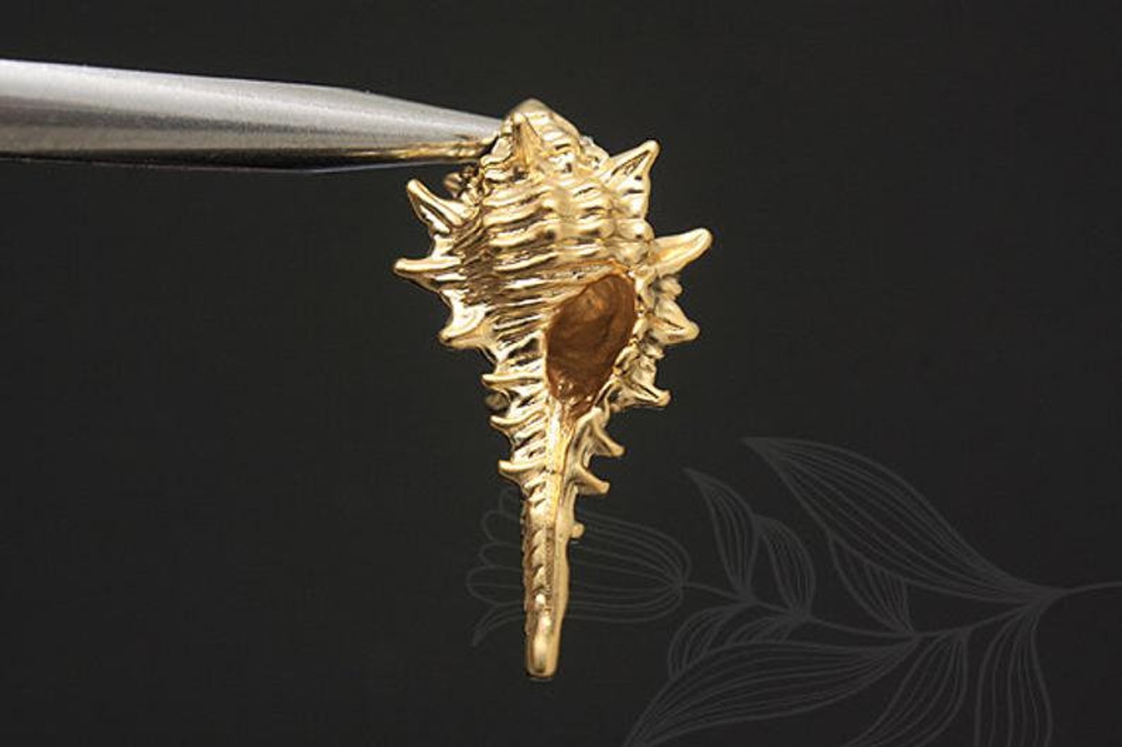 M1093-2pcs-Matt Gold Plated Conch Pendant-Brass Conch | Etsy