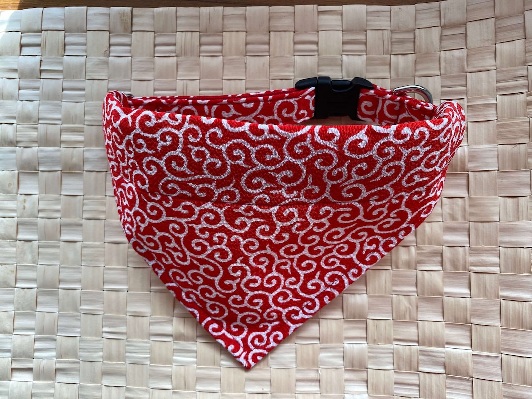 Japanese Dog Bandana Collar With Red Karakusa Design (dog Collar+ ...