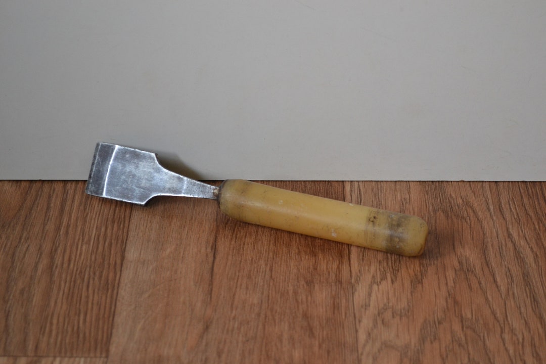 Vintage Wide 36mm Short Blade Chisel - Plastic Handle - Etsy