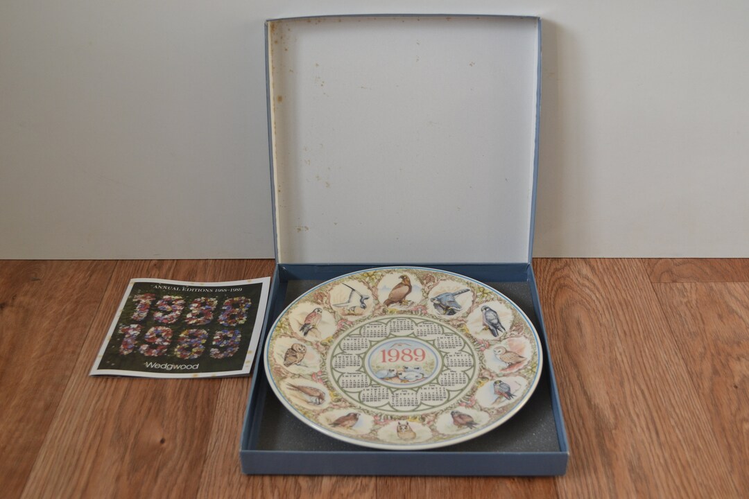 Vintage Boxed Wedgwood 'birds of Prey' 1989 China Collectors Calendar Plate 10 - Etsy