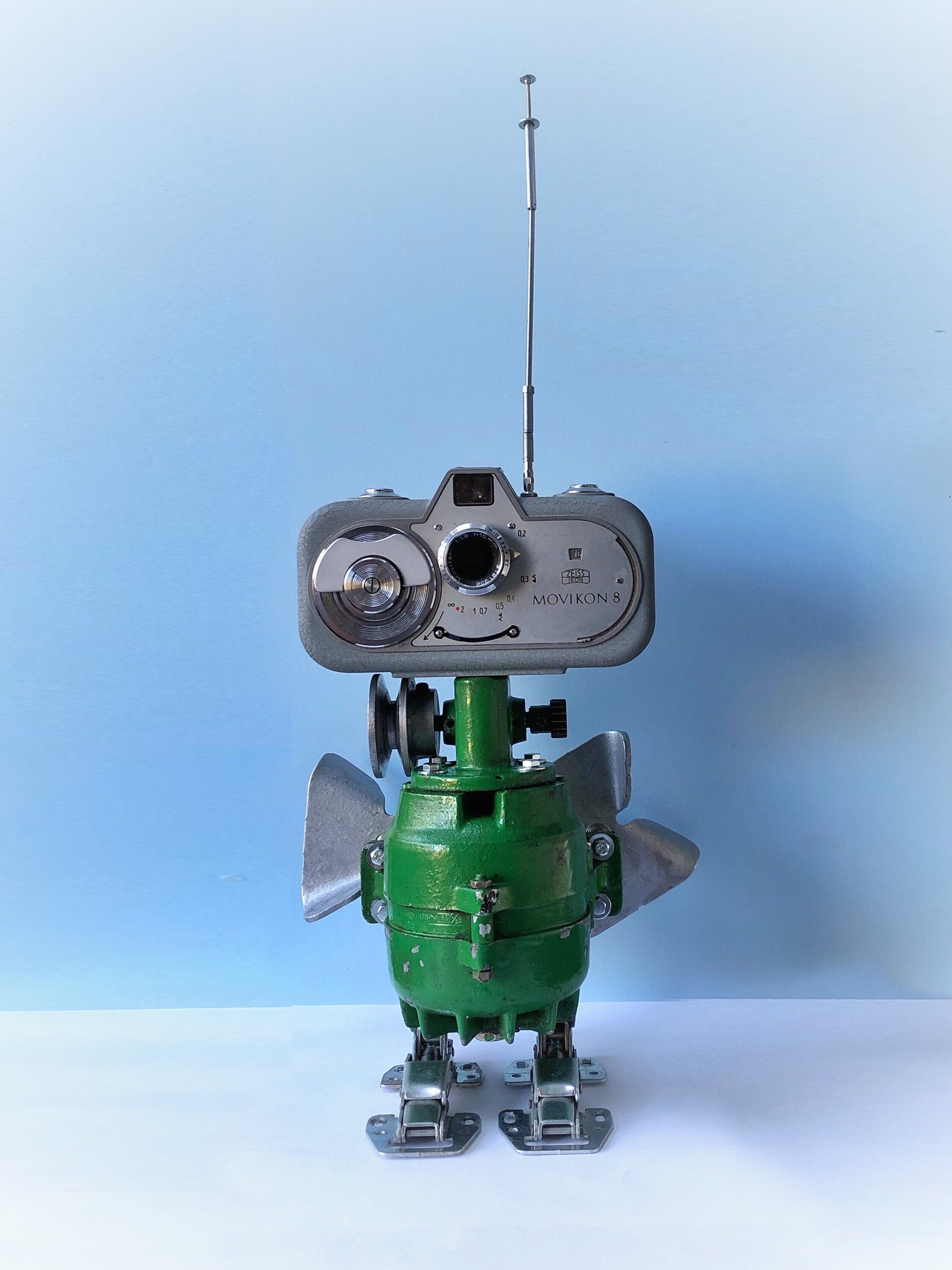 Unieke handgemaakte vintage industriële robot Beebot | Etsy
