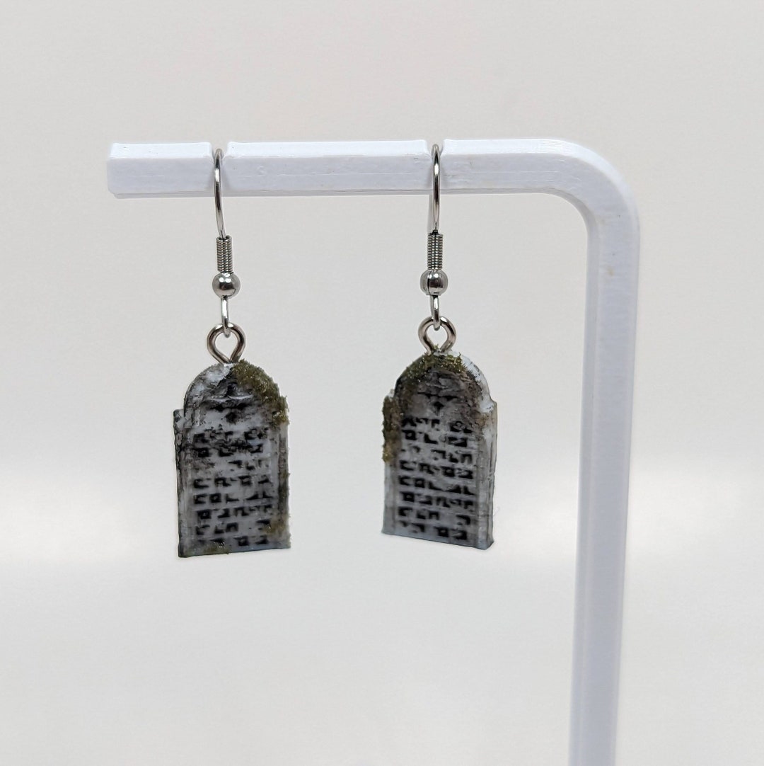 Diorama Gravestone Earrings: Spooky Gothic Cemetery Jewelry - Etsy