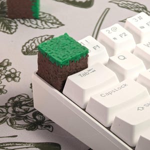 Pixel Grass Block Keycap: Voxel Artisan Keyboard Accent - Etsy