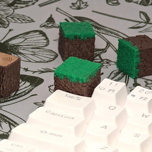 Pixel Grass Block Keycap: Voxel Artisan Keyboard Accent - Etsy